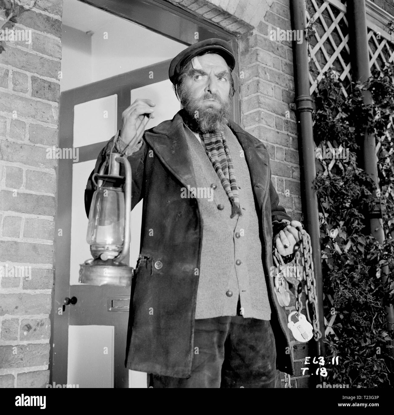 The Bargee (1964) Hugh Griffith, Date: 1964 Stock Photo - Alamy