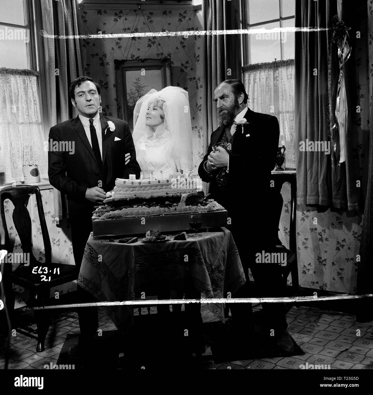 The Bargee (1964) Harry H Corbett, Hugh Griffith, Julia Foster, Date ...