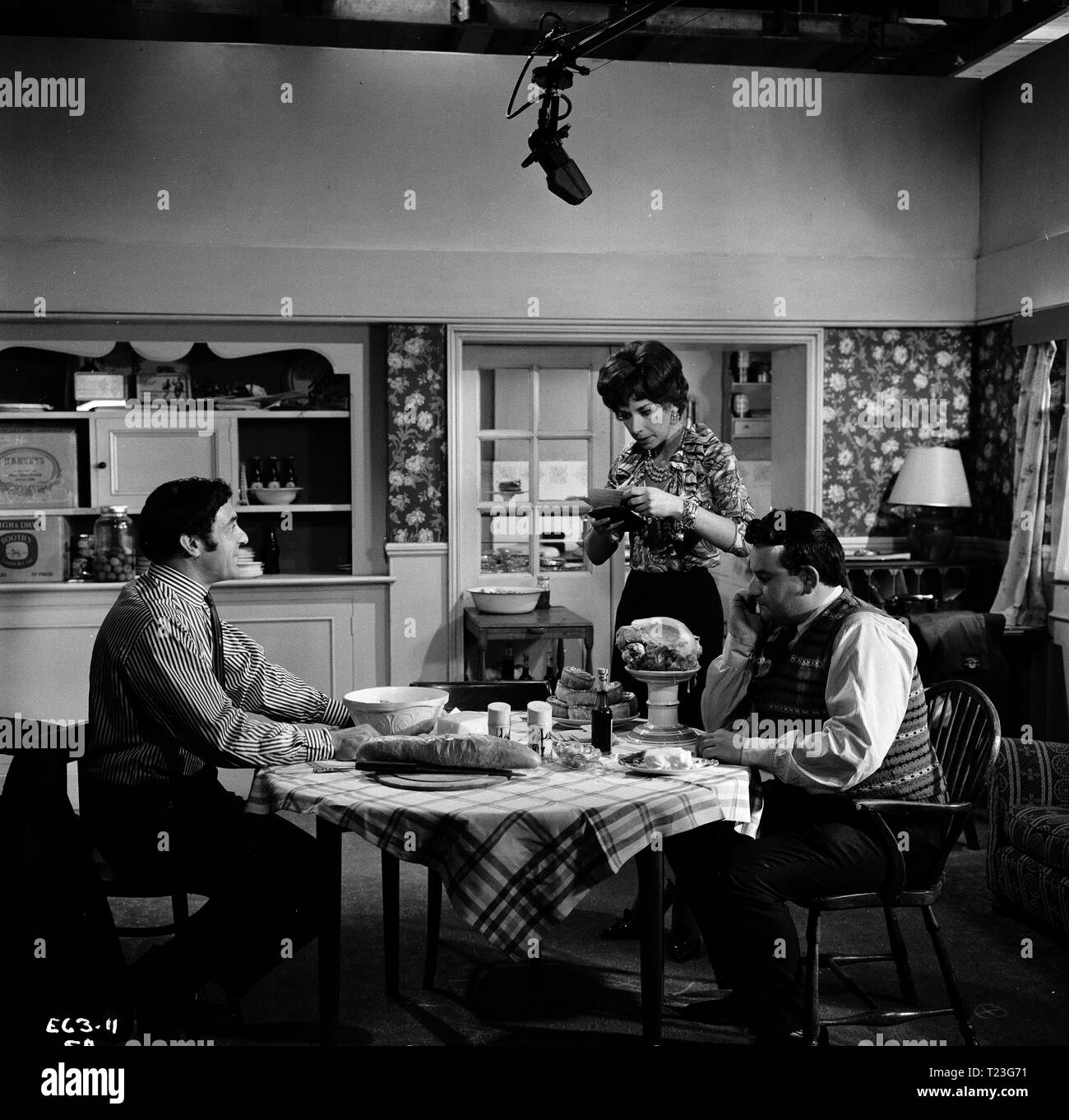 The Bargee (1964) Harry H Corbett, Miriam Karlin, Ronnie Barker, Date ...