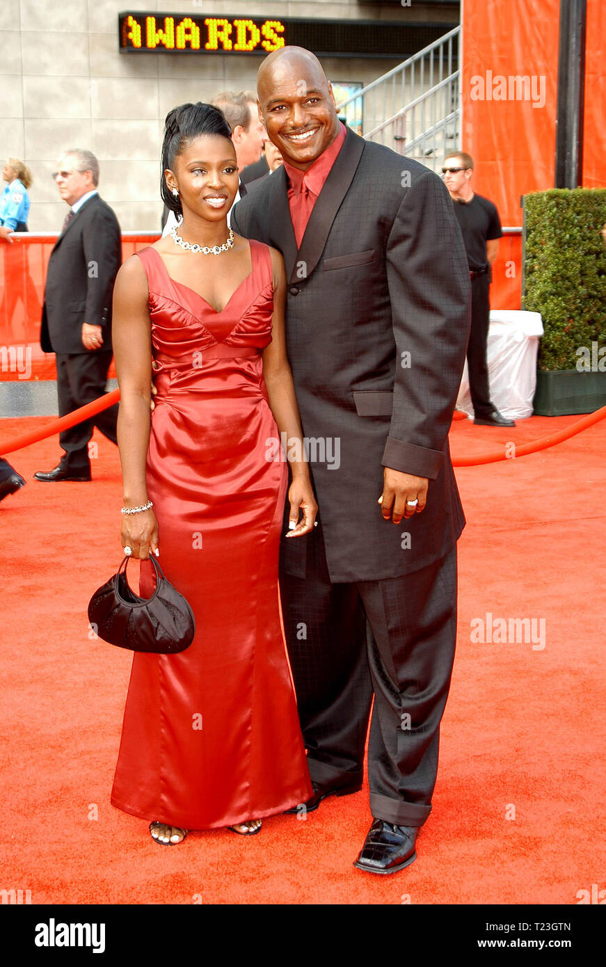 Derrick brooks 2003 hi-res stock photography and images - Alamy
