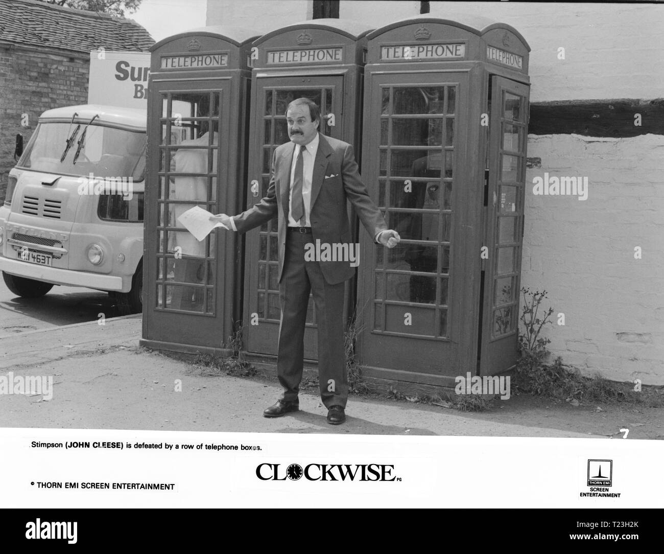 Clockwise 1986 john cleese hi-res stock photography and images - Alamy