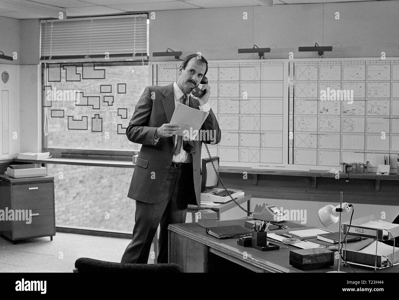 John cleese hi-res stock photography and images - Alamy