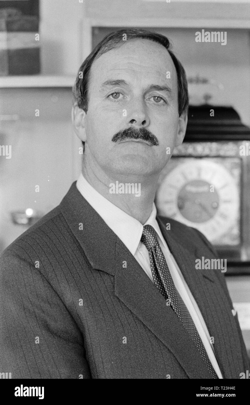 Clockwise (1986) John Cleese, Date: 1986 Stock Photo - Alamy