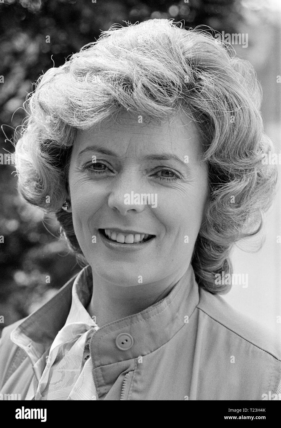 Alison steadman hi-res stock photography and images - Alamy