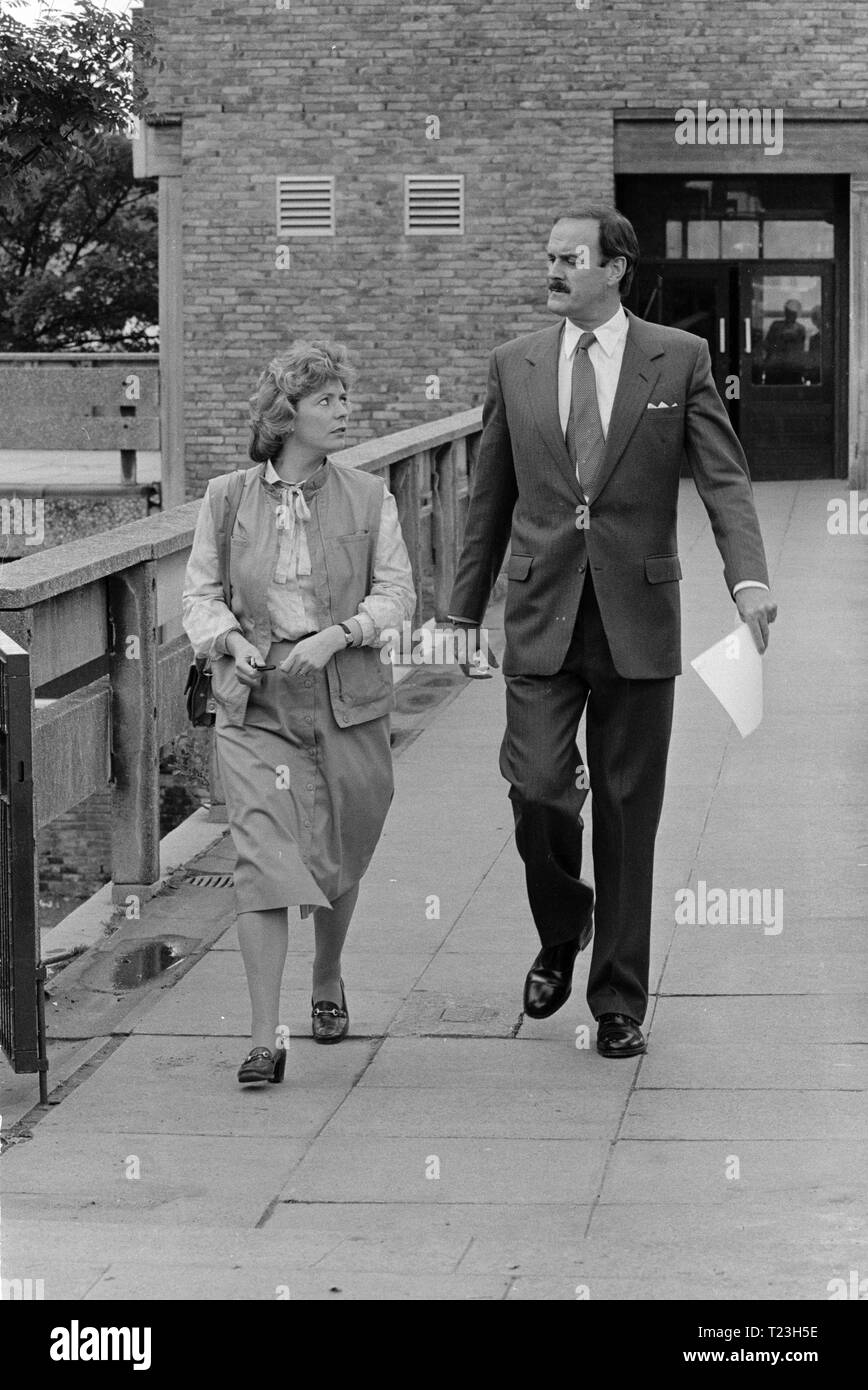 Clockwise (1986) John Cleese, Alison Steadman, Date: 1986 Stock Photo ...