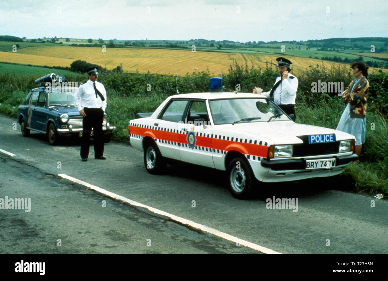Clockwise (1986) Penelope Wilton, Leslie Schofield, Mike Glynn, Date ...