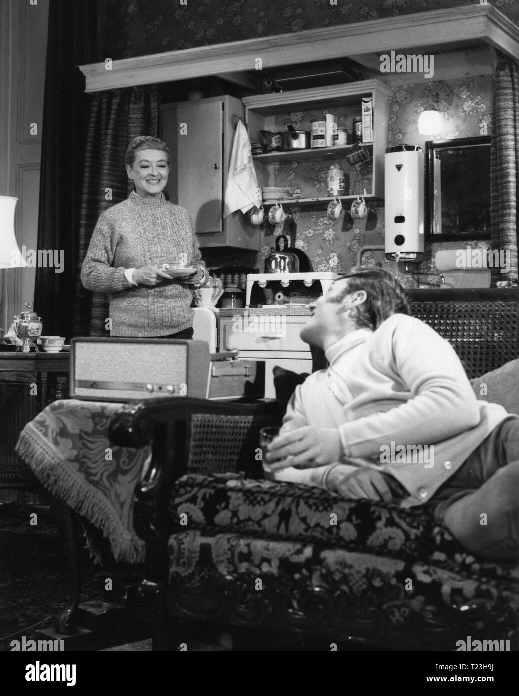 Connecting Rooms (1970) Bette Davis, Alexis Kanner, Date: 1970 Stock ...