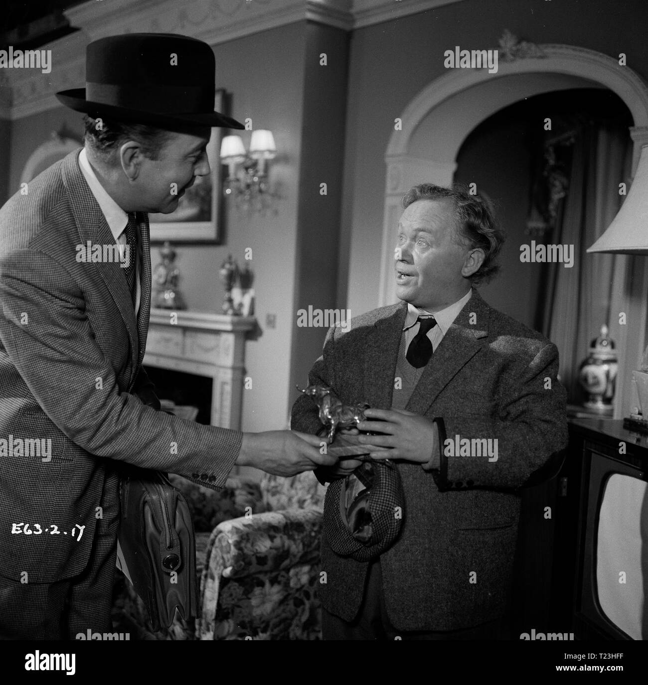 The Cracksman (1963) Charlie Drake, Dennis Price, Date: 1963 Stock Photo - Alamy