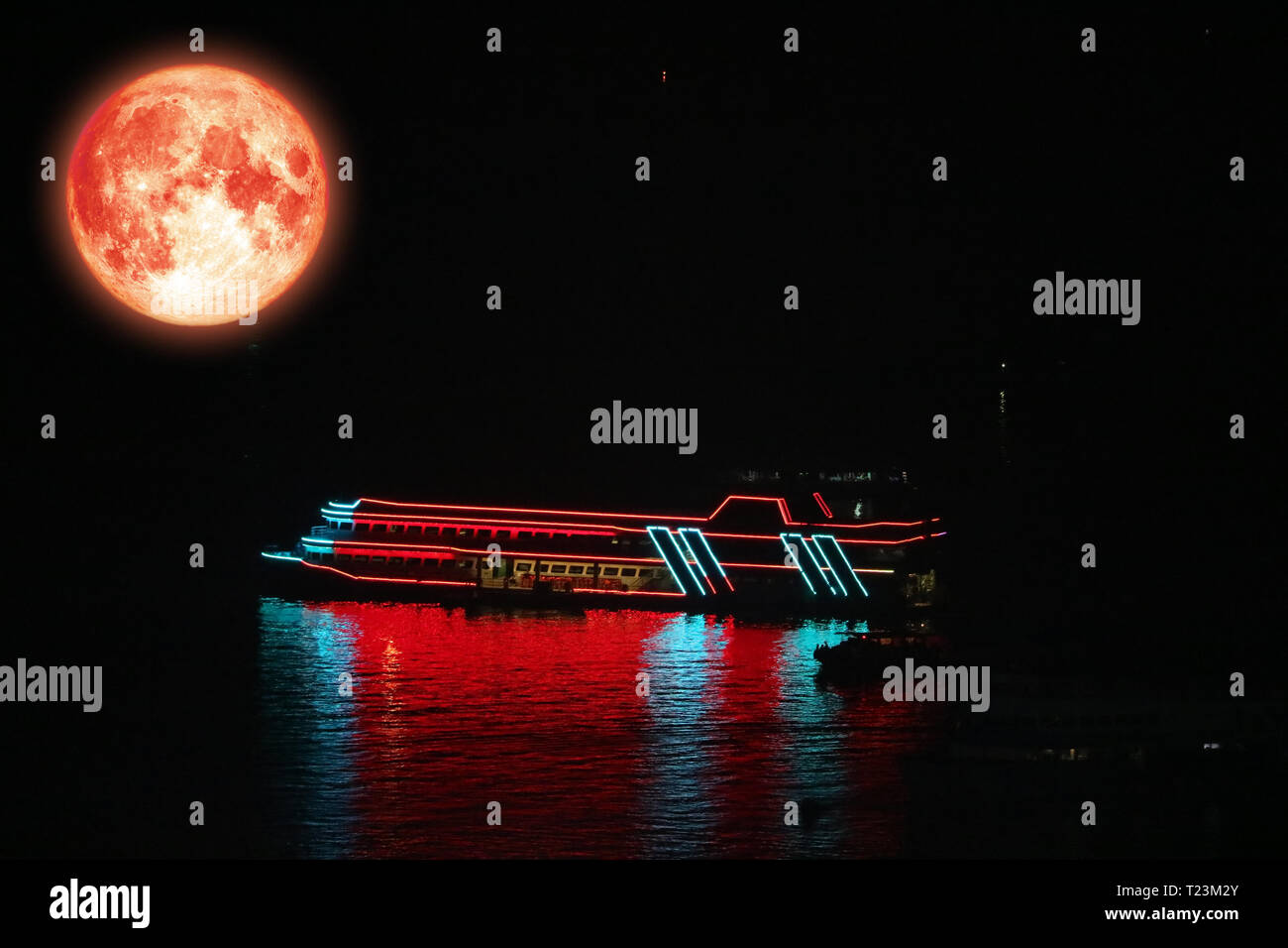 Christmas moon, Cold moon back over night sky and restaurant ship on ...
