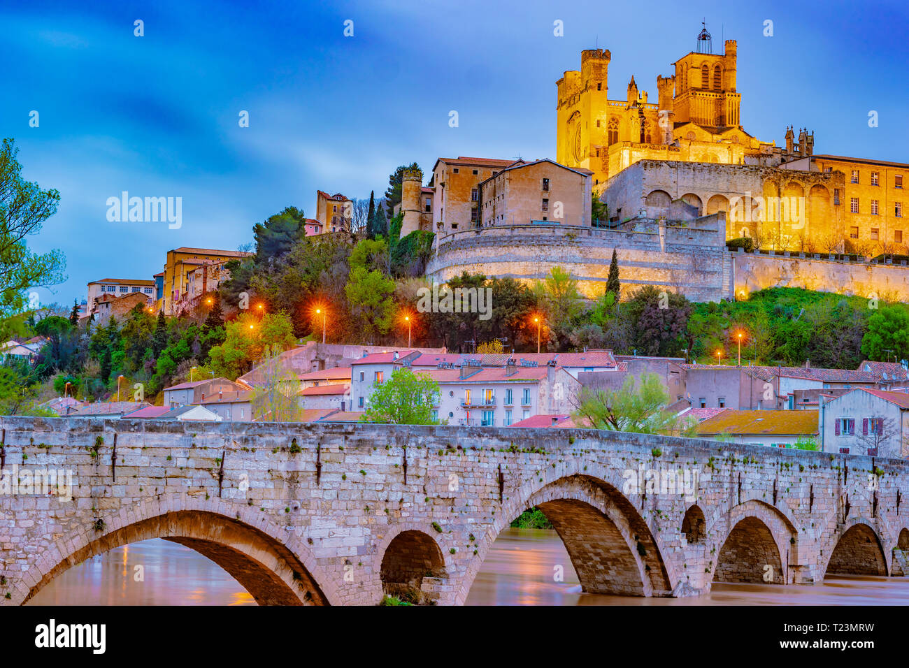 Beziers bridge city herault france hi-res stock photography and images ...