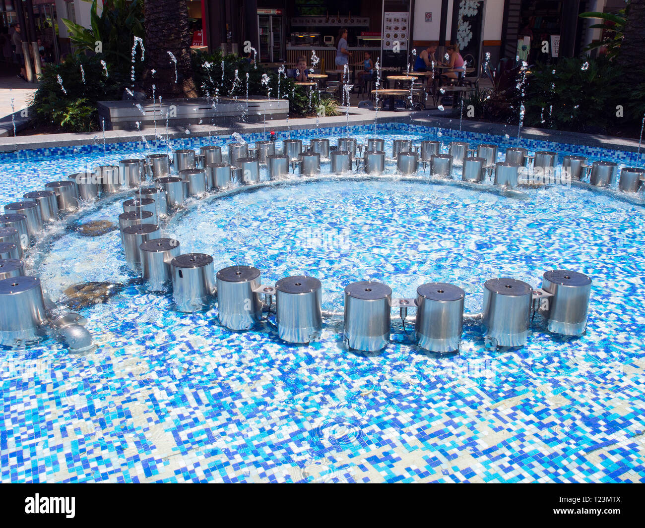 Outdoor shopping mall hi-res stock photography and images - Alamy