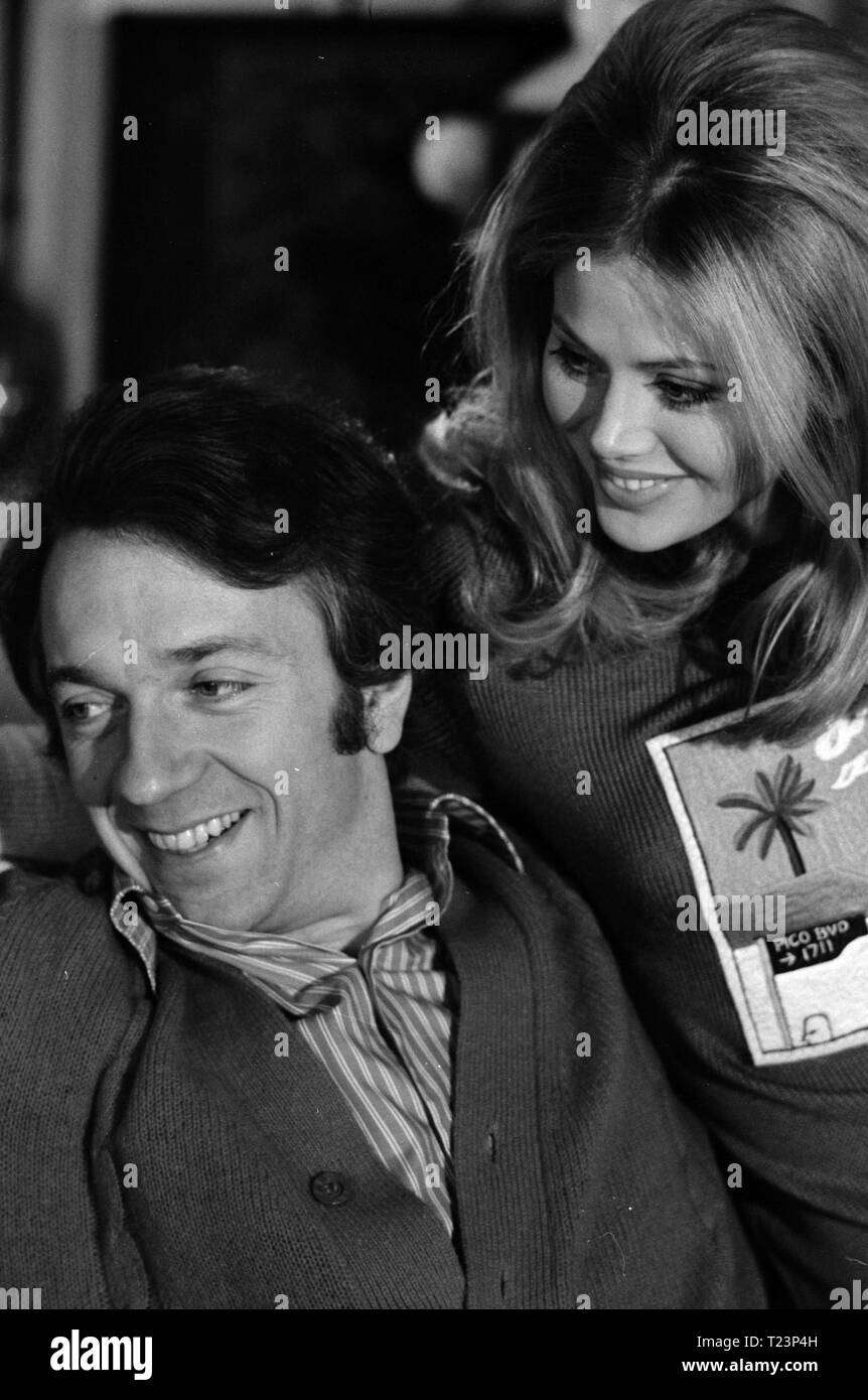 Baxter (1973) Britt Ekland, Jean-Pierre Cassel, Date: 1973 Stock Photo - Alamy