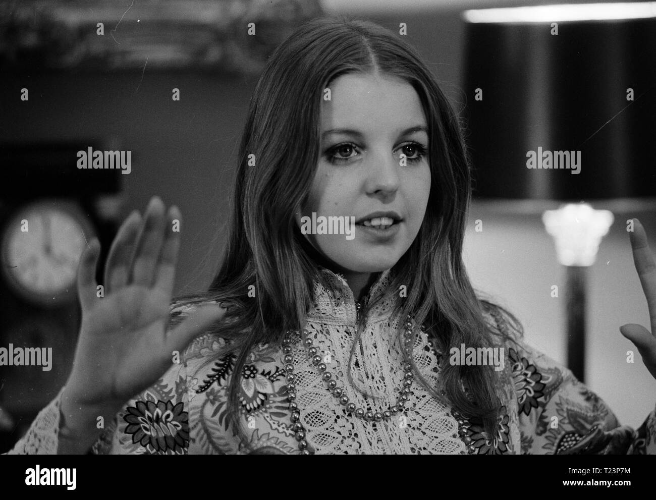 Baxter (1973) Sally Thomsett, Date: 1973 Stock Photo - Alamy