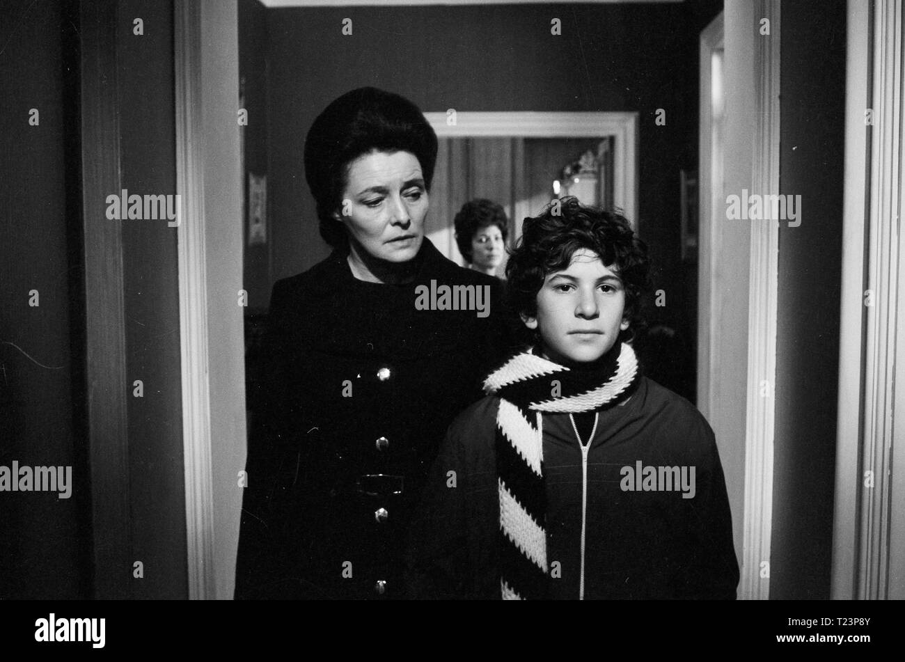 Baxter (1973) Scott Jacoby, Patricia Neal, Date: 1973 Stock Photo - Alamy