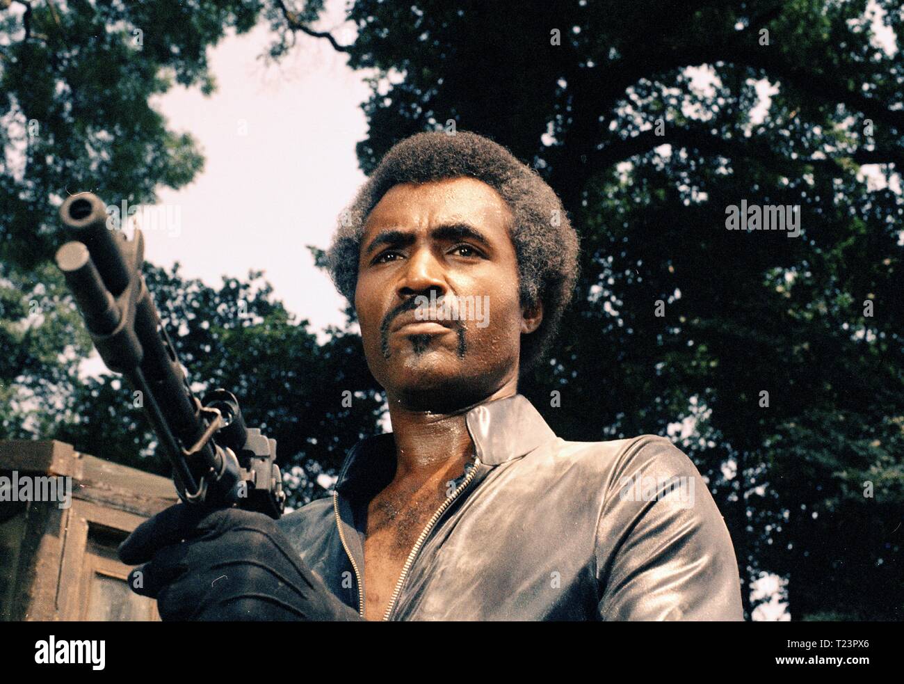 Calvin Lockhart Calvin Lockhart, Who Starred In "The Beast Must Die"