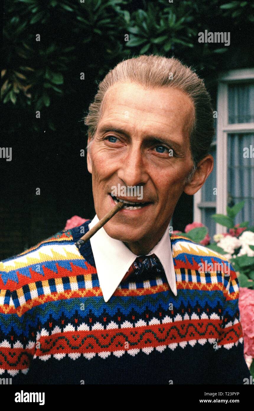 Peter cushing peter cushing peter hi-res stock photography and images ...
