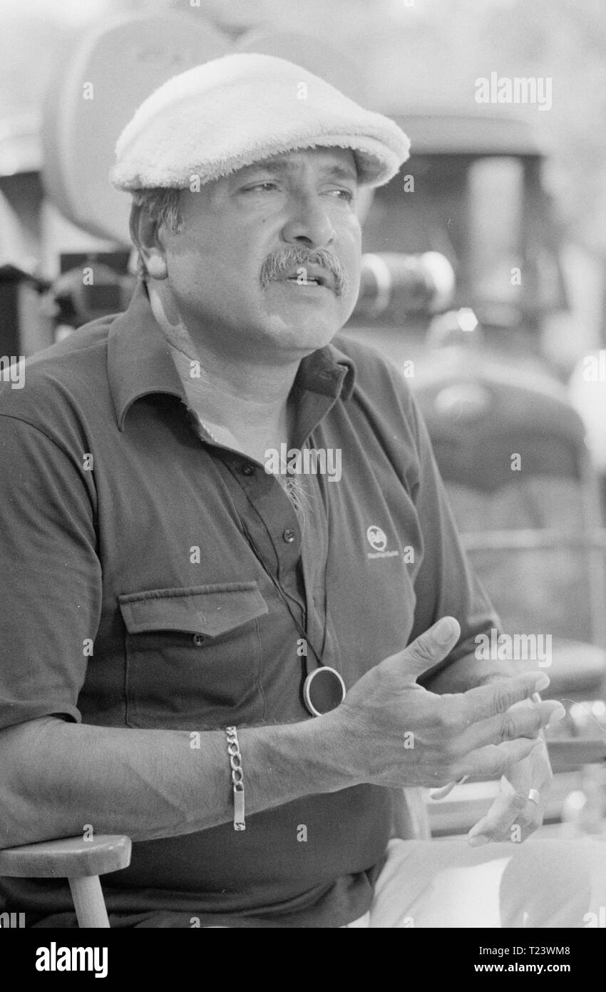 Cross Creek (1983) Cameraman John A Alonzo, Date: 1983 Stock Photo - Alamy