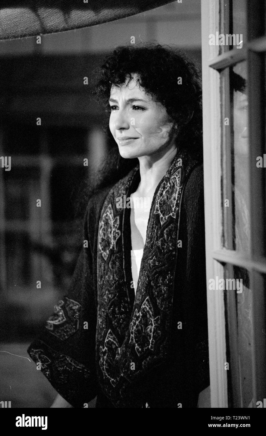 Cross Creek (1983) Mary Steenburgen, Date: 1983 Stock Photo - Alamy