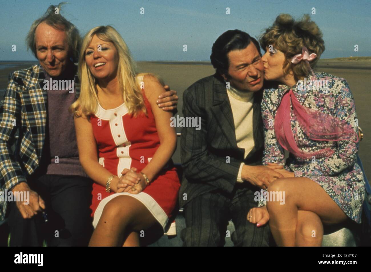 Holiday on the Buses (1973) Bob Grant, Carolae Donoghue, Reg Varney ...
