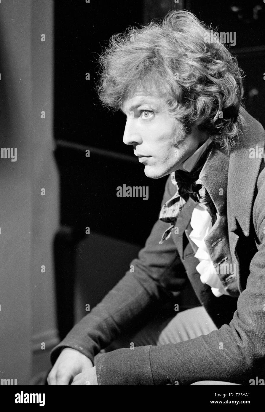 Richard chamberlain lady caroline lamb hi-res stock photography and ...