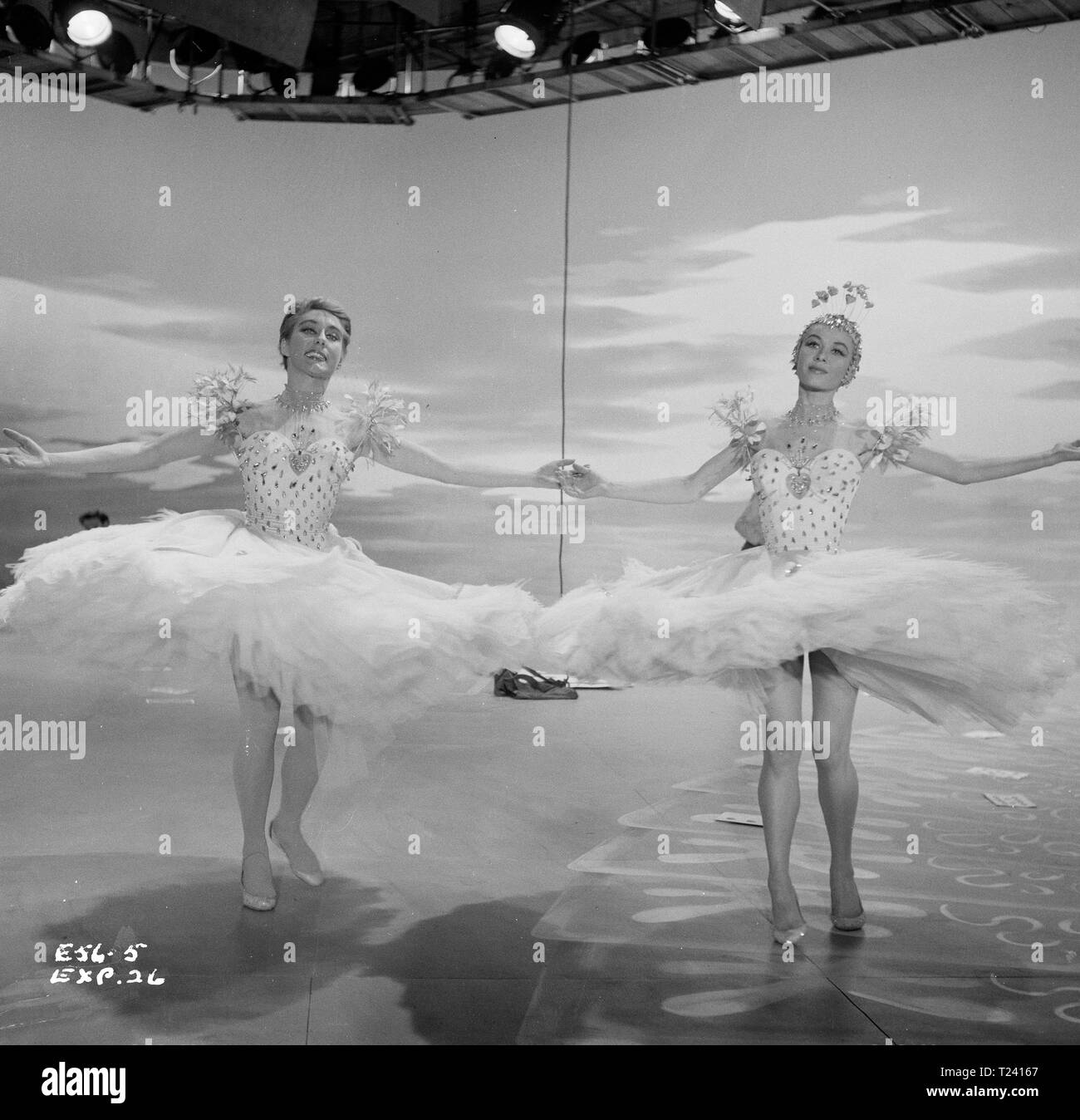 Let's Be Happy (1957) Vera-Ellen, Date: 1957 Stock Photo - Alamy