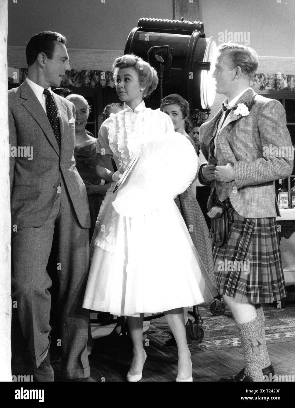 Let's Be Happy (1957) Robert Flemyng, Vera-Ellen, Gordon Jackson, Date ...