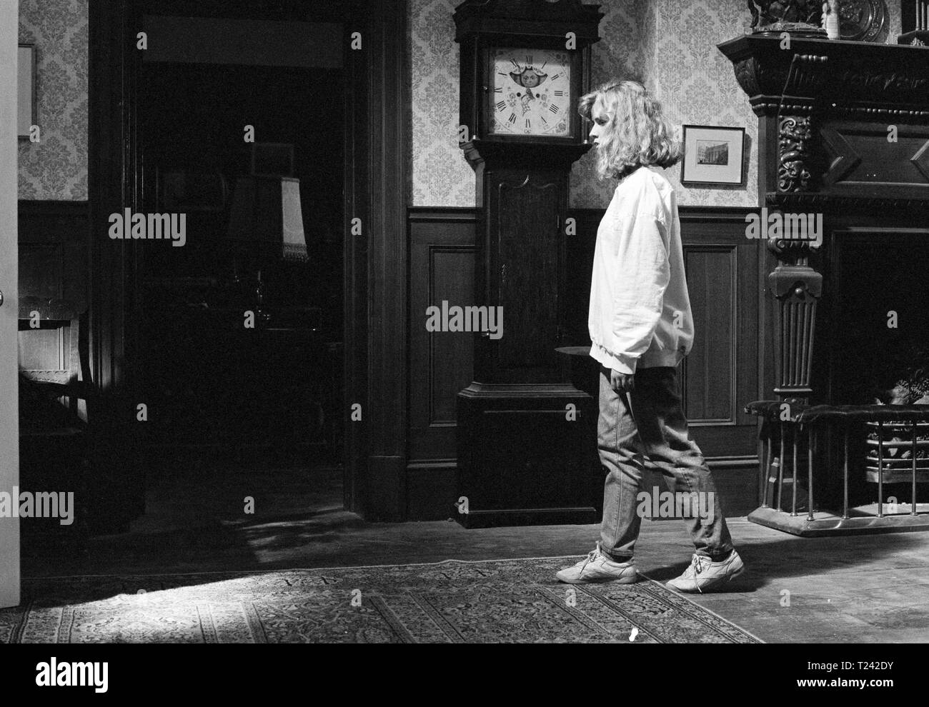 Link (1986) Elisabeth Shue, Date: 1986 Stock Photo - Alamy