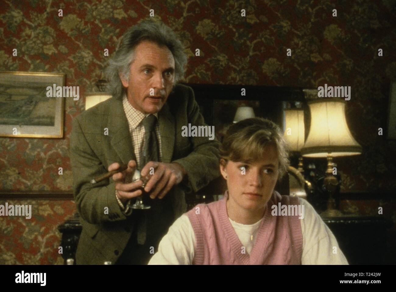Link (1986) Terence Stamp, Elisabeth Shue, Date: 1986 Stock Photo - Alamy