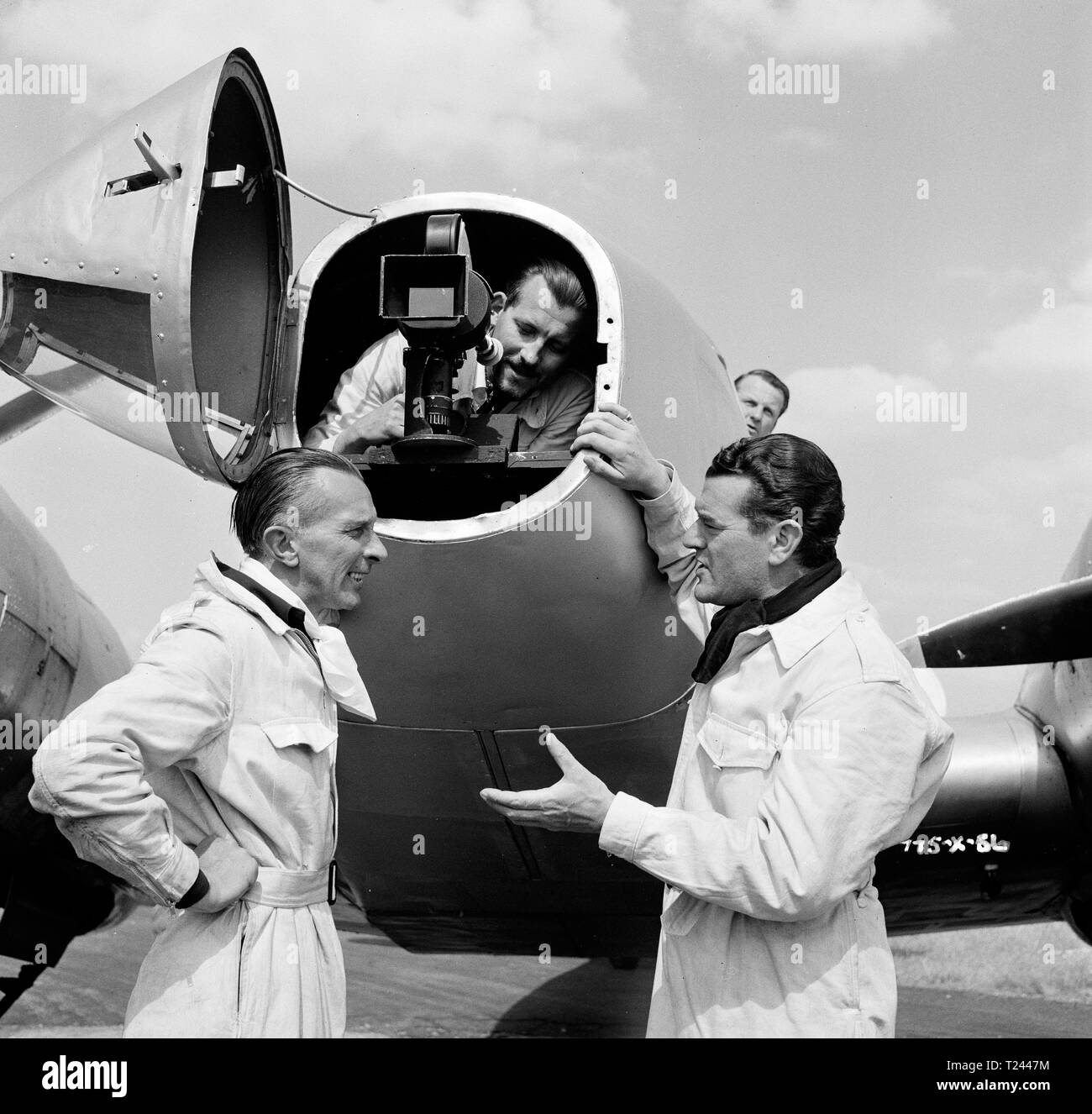 Filming the sky Black and White Stock Photos & Images - Alamy