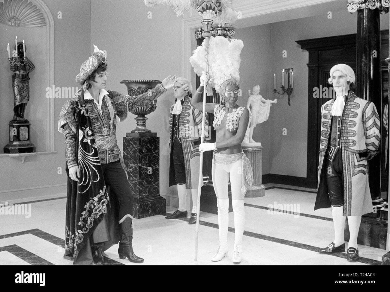 Richard chamberlain lady caroline lamb hi-res stock photography and ...