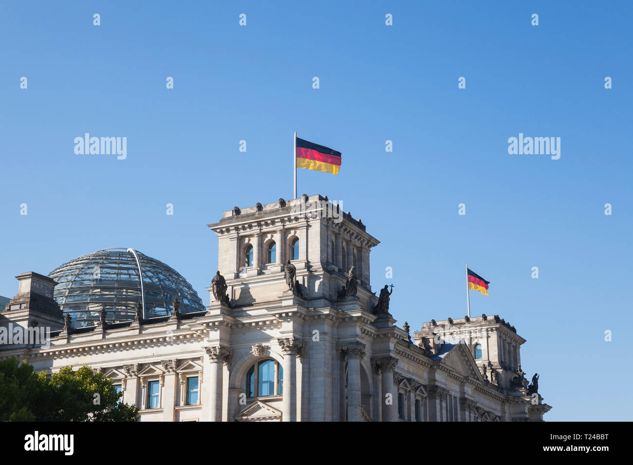 Reichstag building with dome hi-res stock photography and images - Alamy