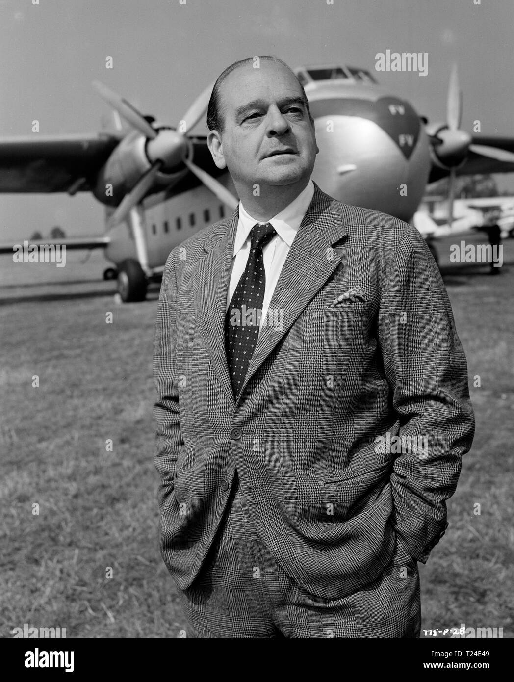 The Man in the Sky (1957) Walter Fitzgerald, Date: 1957 Stock Photo - Alamy