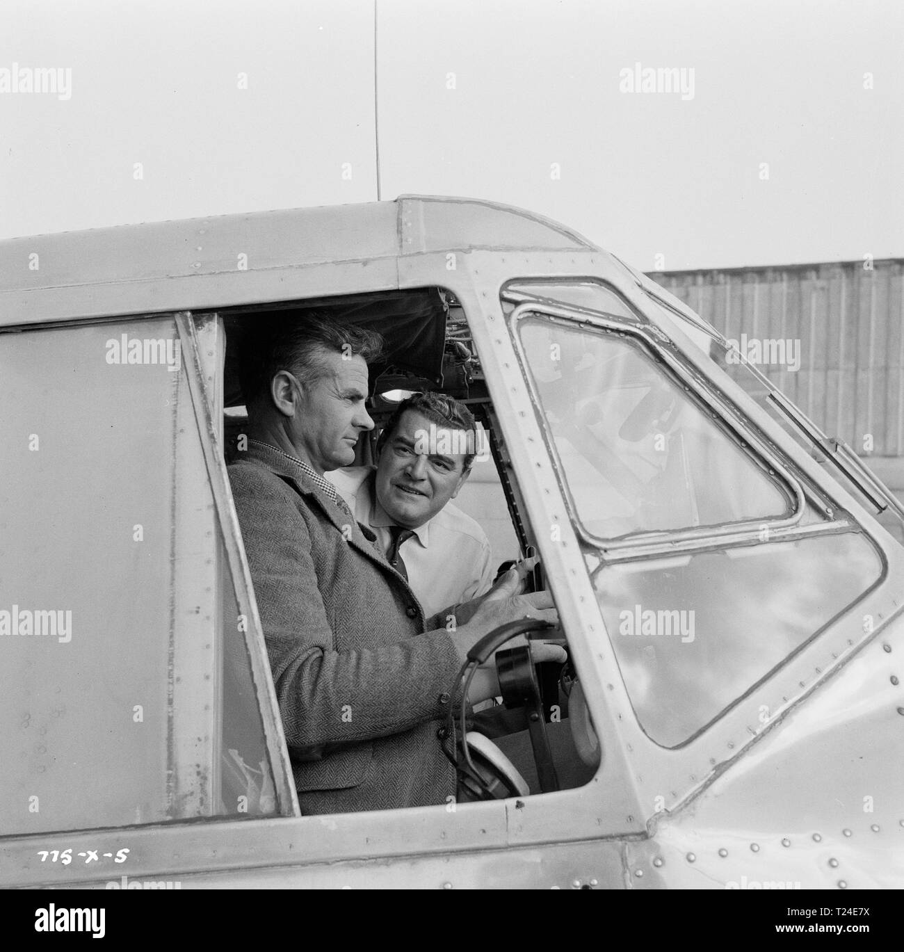 The Man in the Sky (1957) Jack Hawkins, Date: 1957 Stock Photo - Alamy