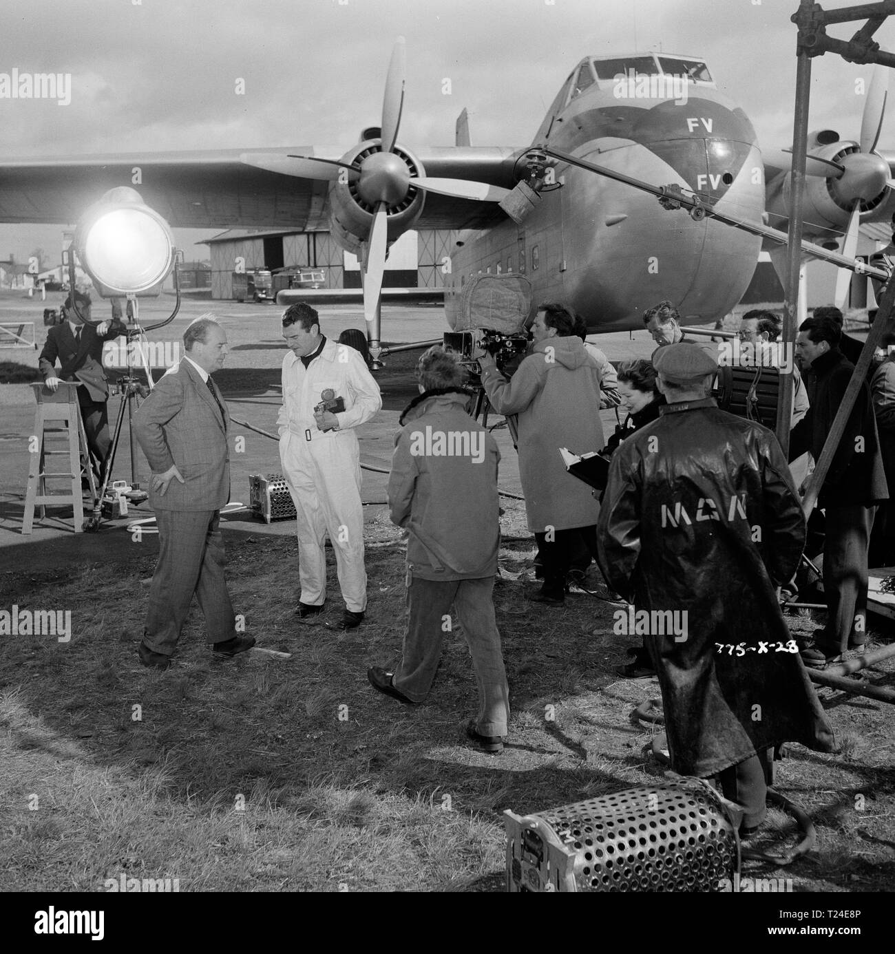 The Man in the Sky (1957) Jack Hawkins, Walter Fitzgerald, Date: 1957 ...