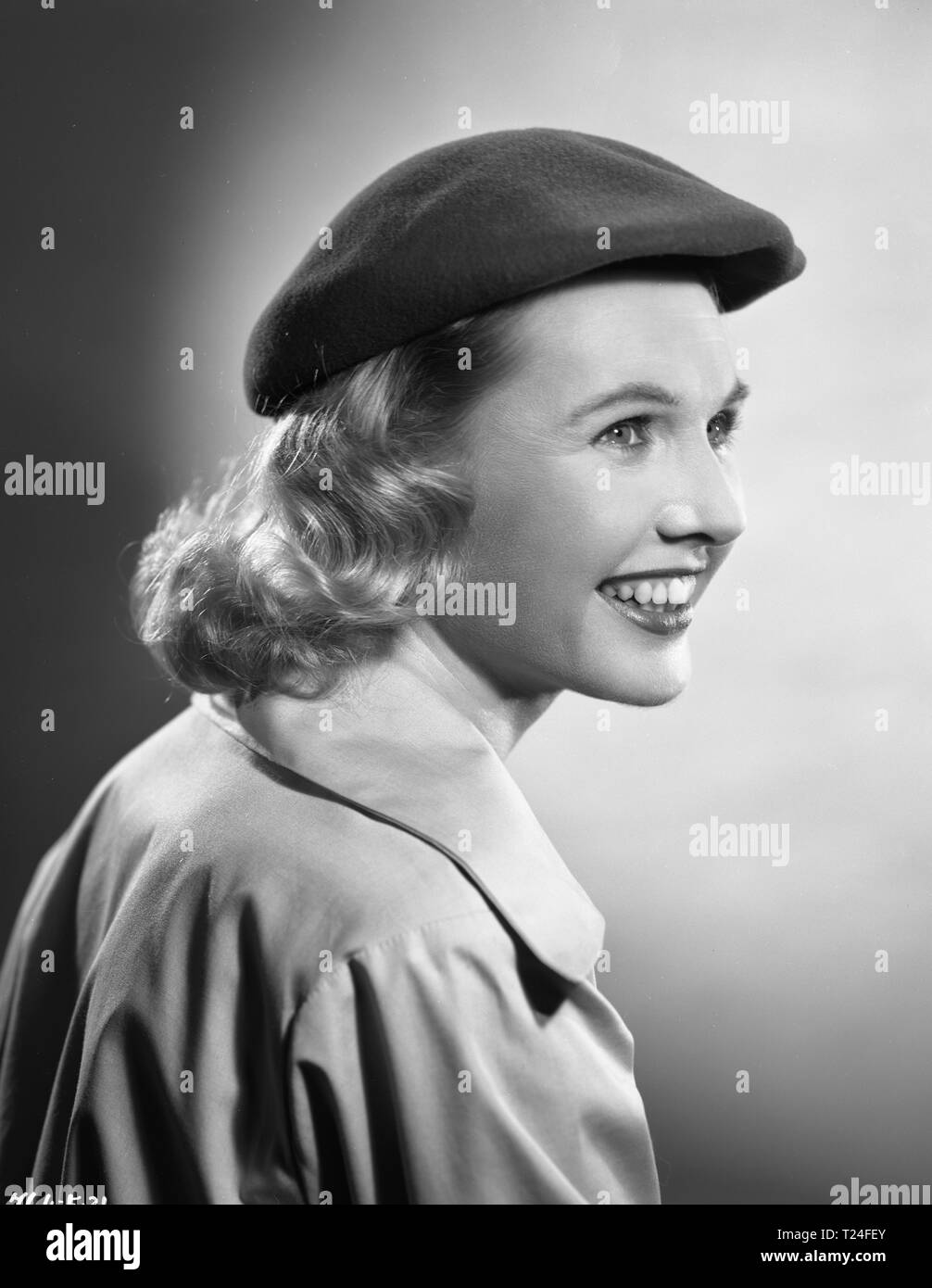 The Night My Number Came Up (1955) Sheila Sim, Date: 1955 Stock Photo ...