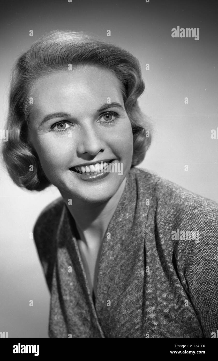 The Night My Number Came Up (1955) Sheila Sim, Date: 1955 Stock Photo ...