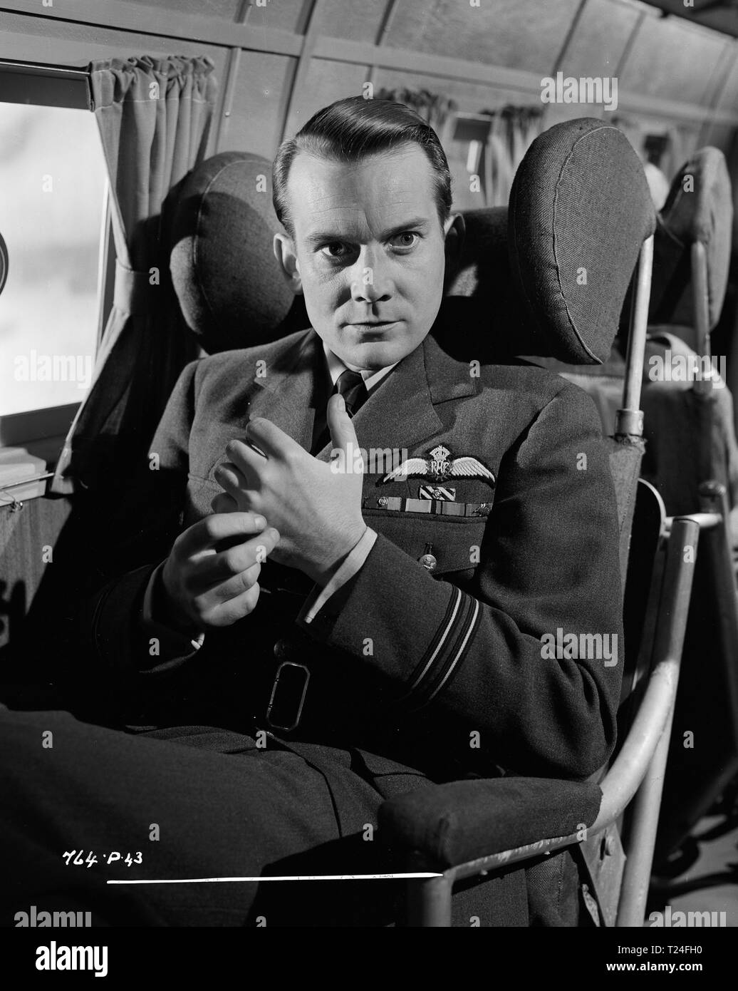 Denholm elliott Black and White Stock Photos & Images - Alamy