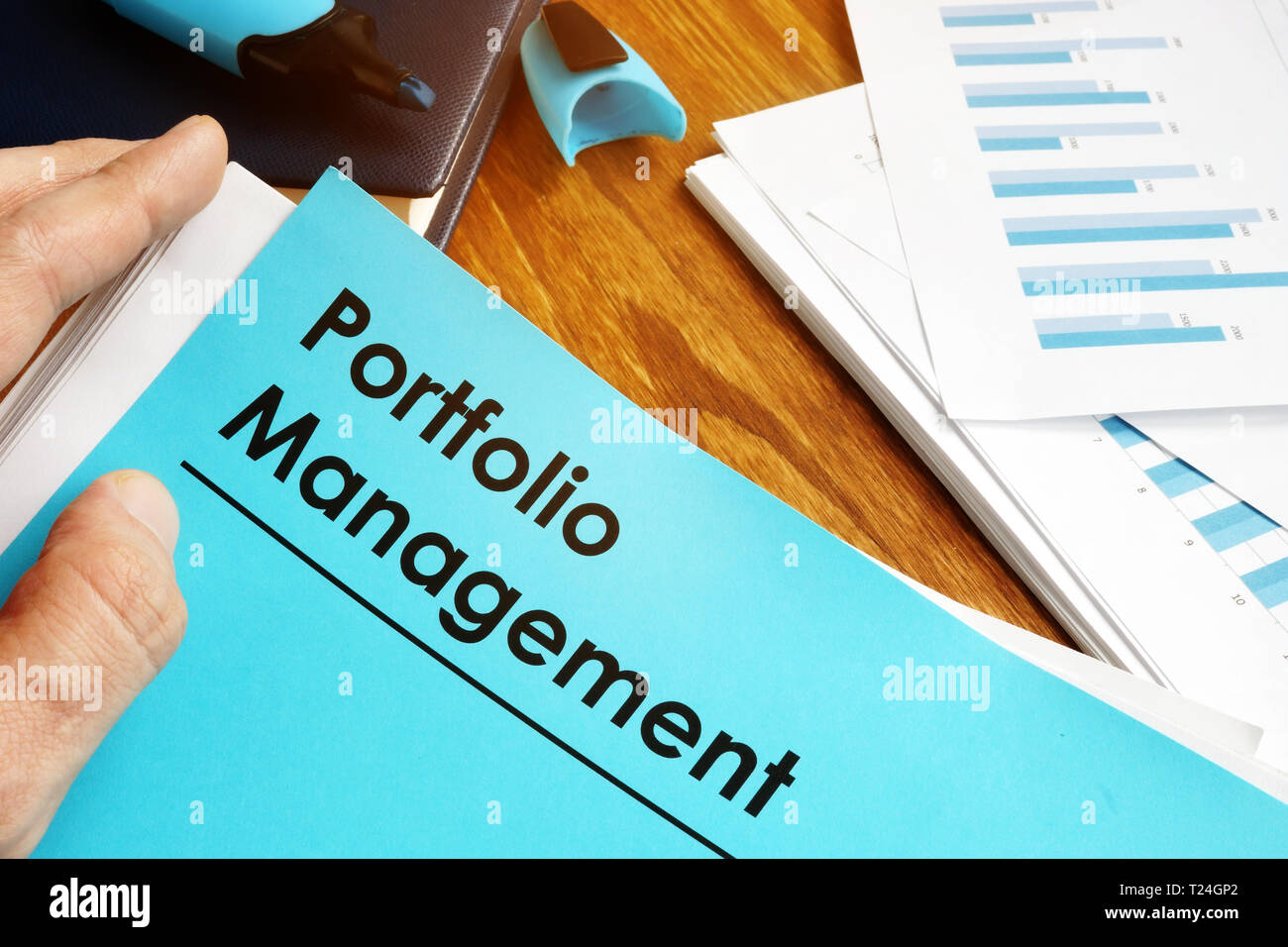 Portfolio management hi-res stock photography and images - Alamy
