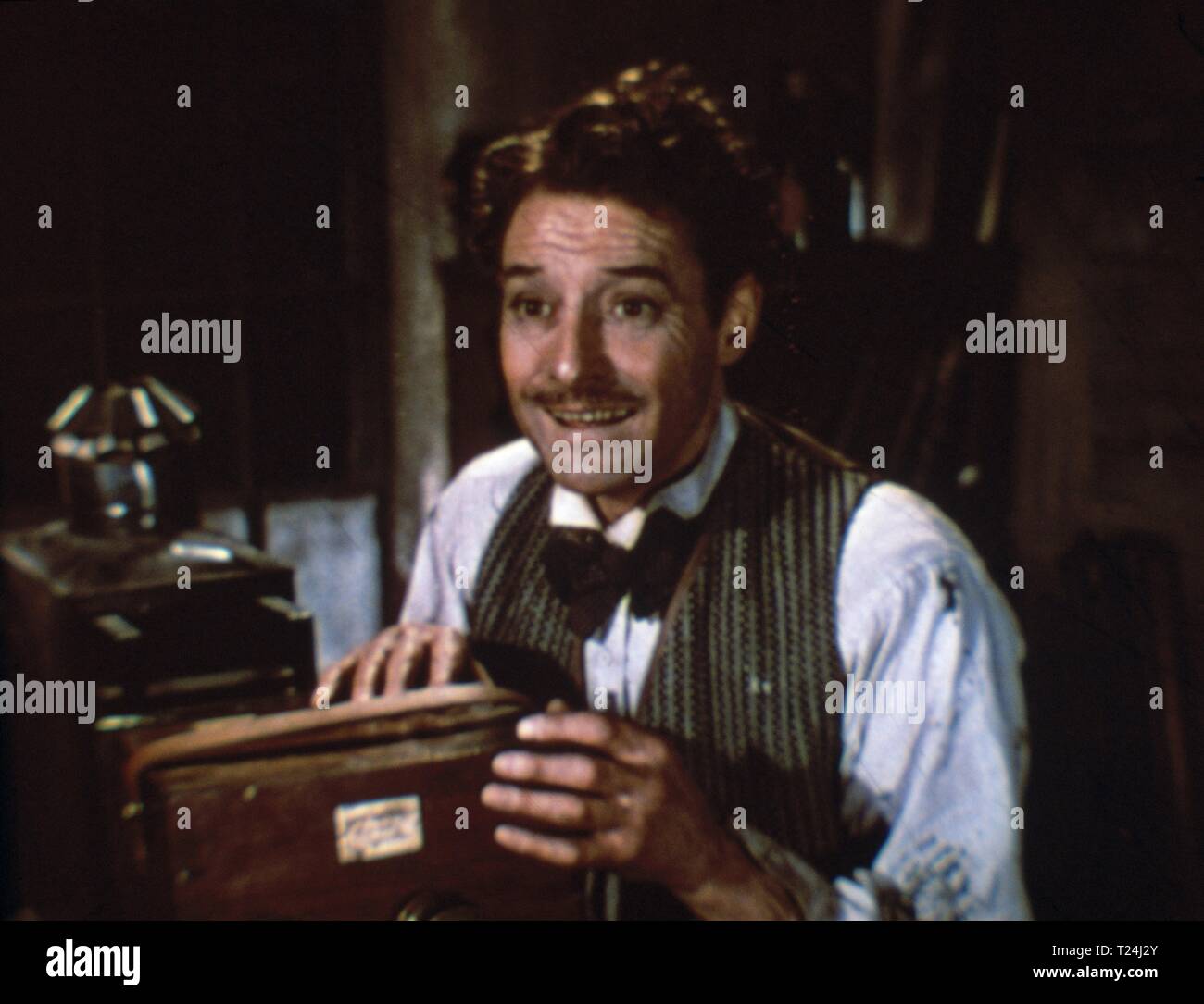 The Magic Box (1952) Robert Donat, Date: 1952 Stock Photo - Alamy