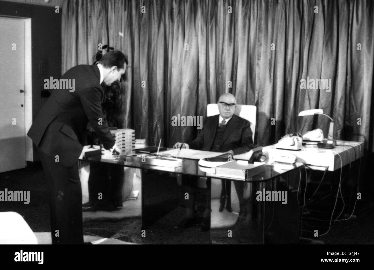 Man About the House (1974) Peter Cellier, Arthur Lowe, Date: 1974 Stock ...