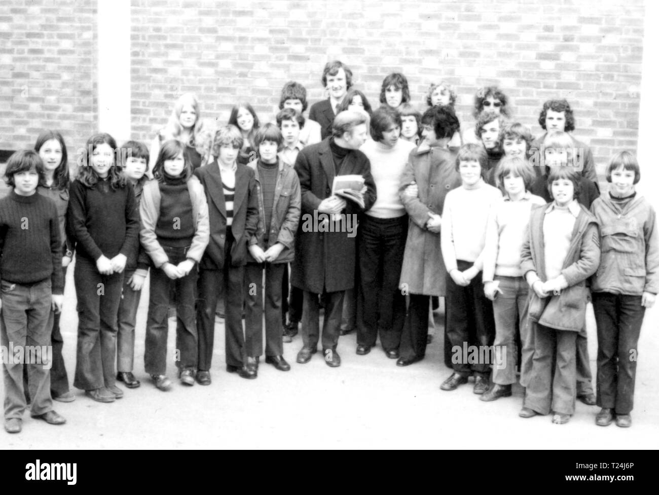 Man About the House (1974) Richard O'Sullivan, Brian Murphy, Date: 1974 ...