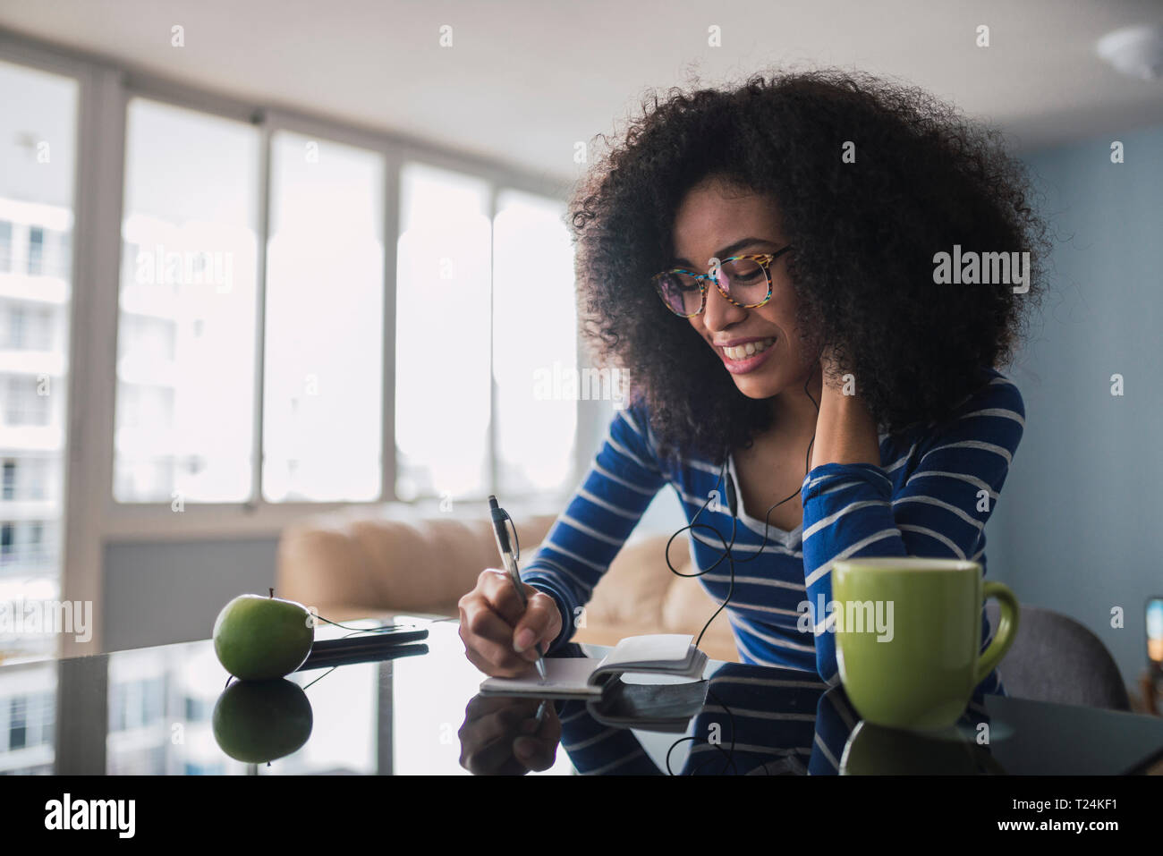 Home notes hi-res stock photography and images - Alamy