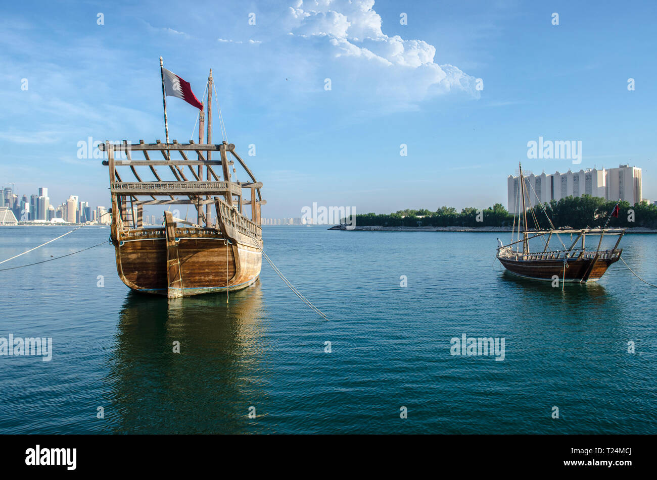 Arabian dhow hi-res stock photography and images - Alamy