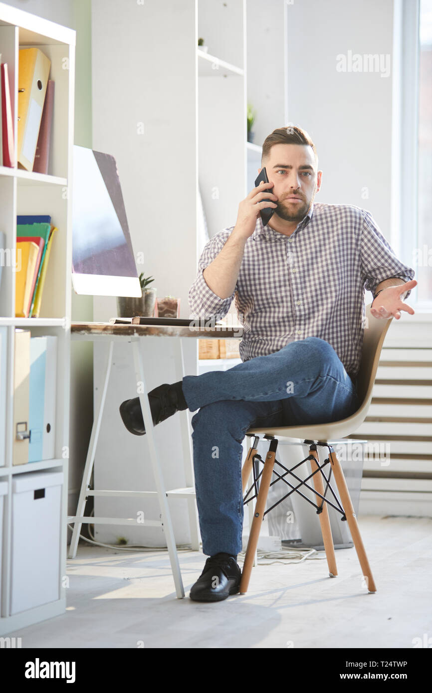 Employee office corporate hi-res stock photography and images - Alamy