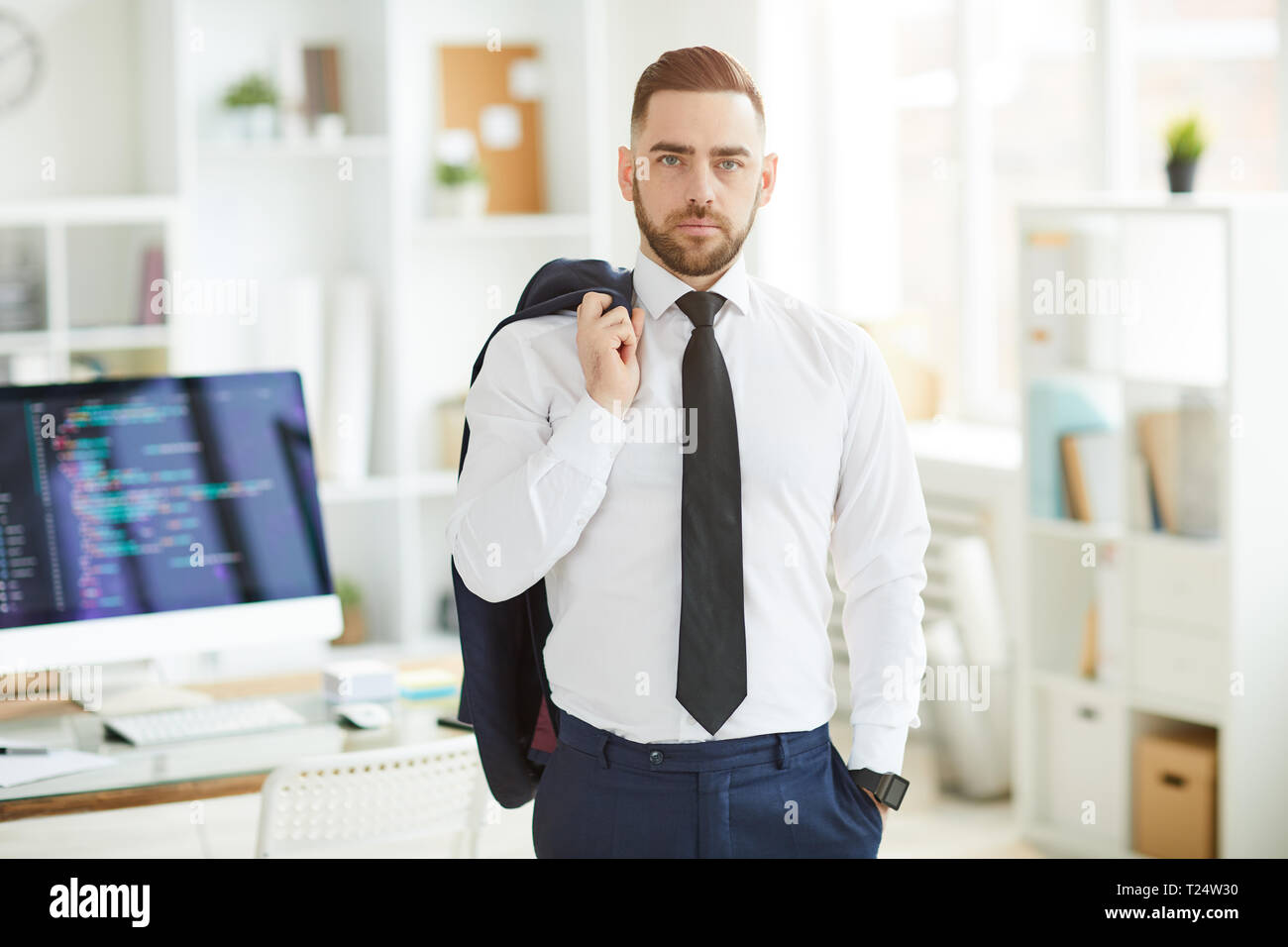 Broker in office Stock Photo - Alamy
