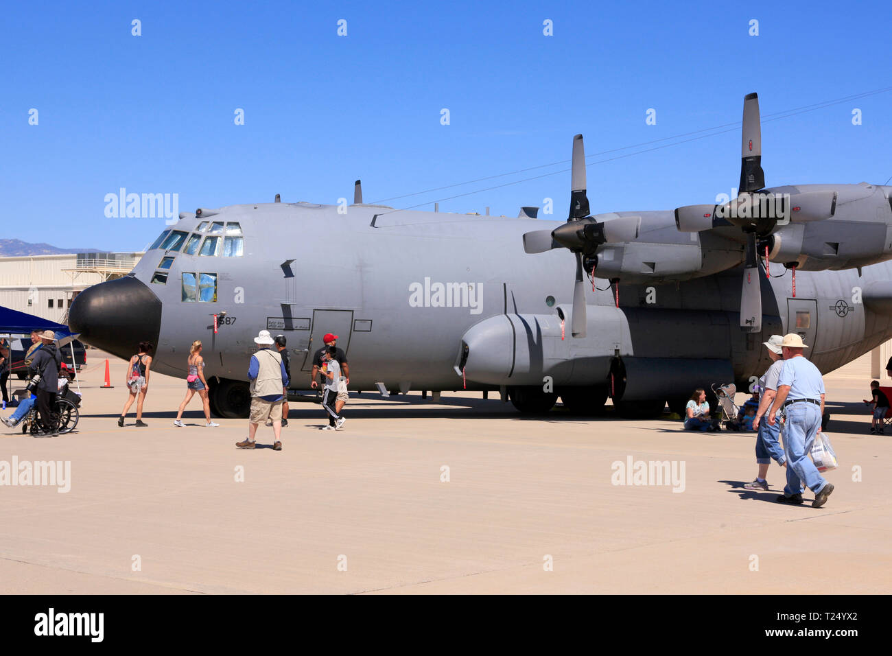 Davis monthan afb, tucson, arizona hi-res stock photography and images ...