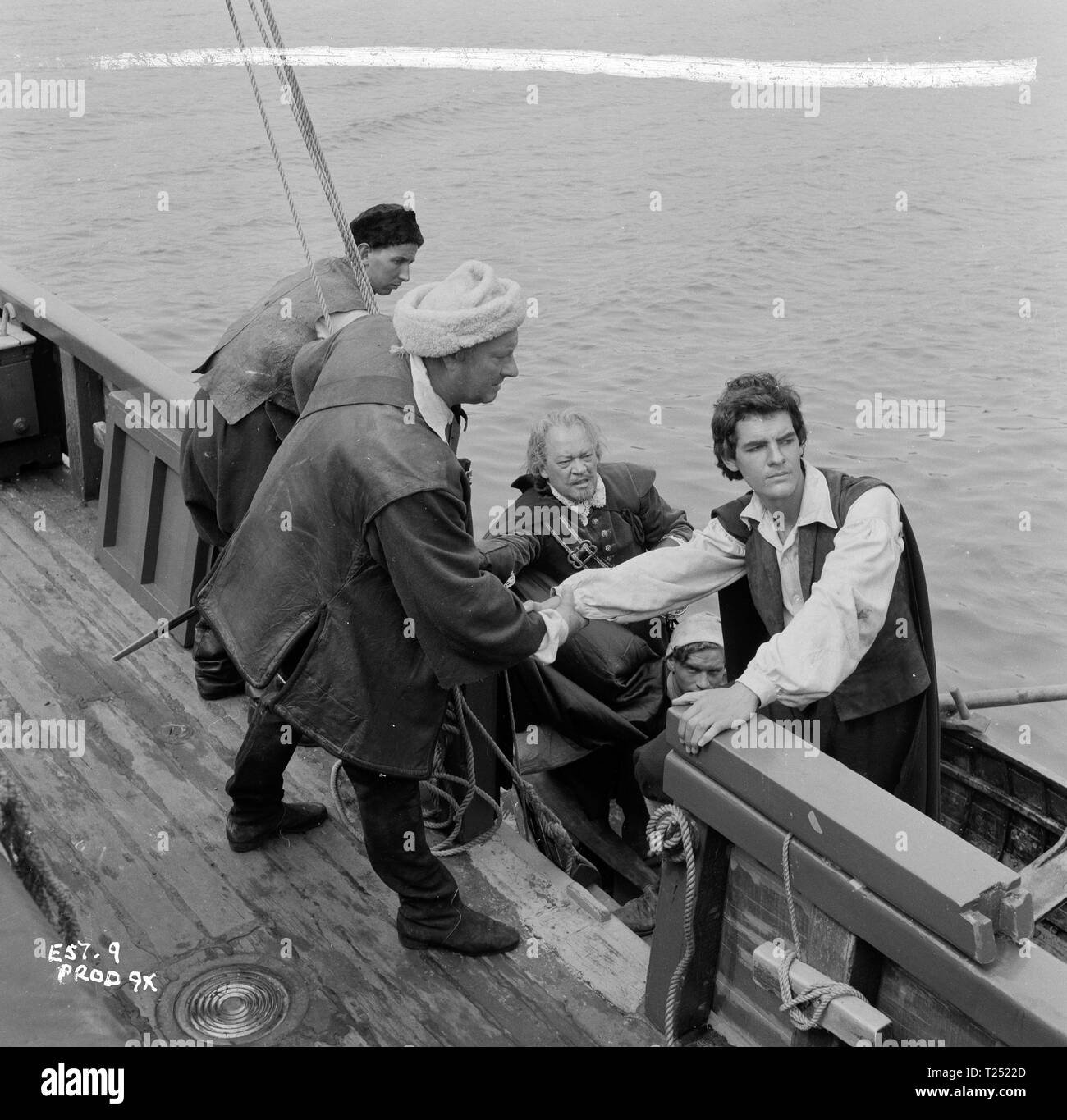 The Moonraker (1958) George Woodbridge, Gary Raymond, Clive Morton ...