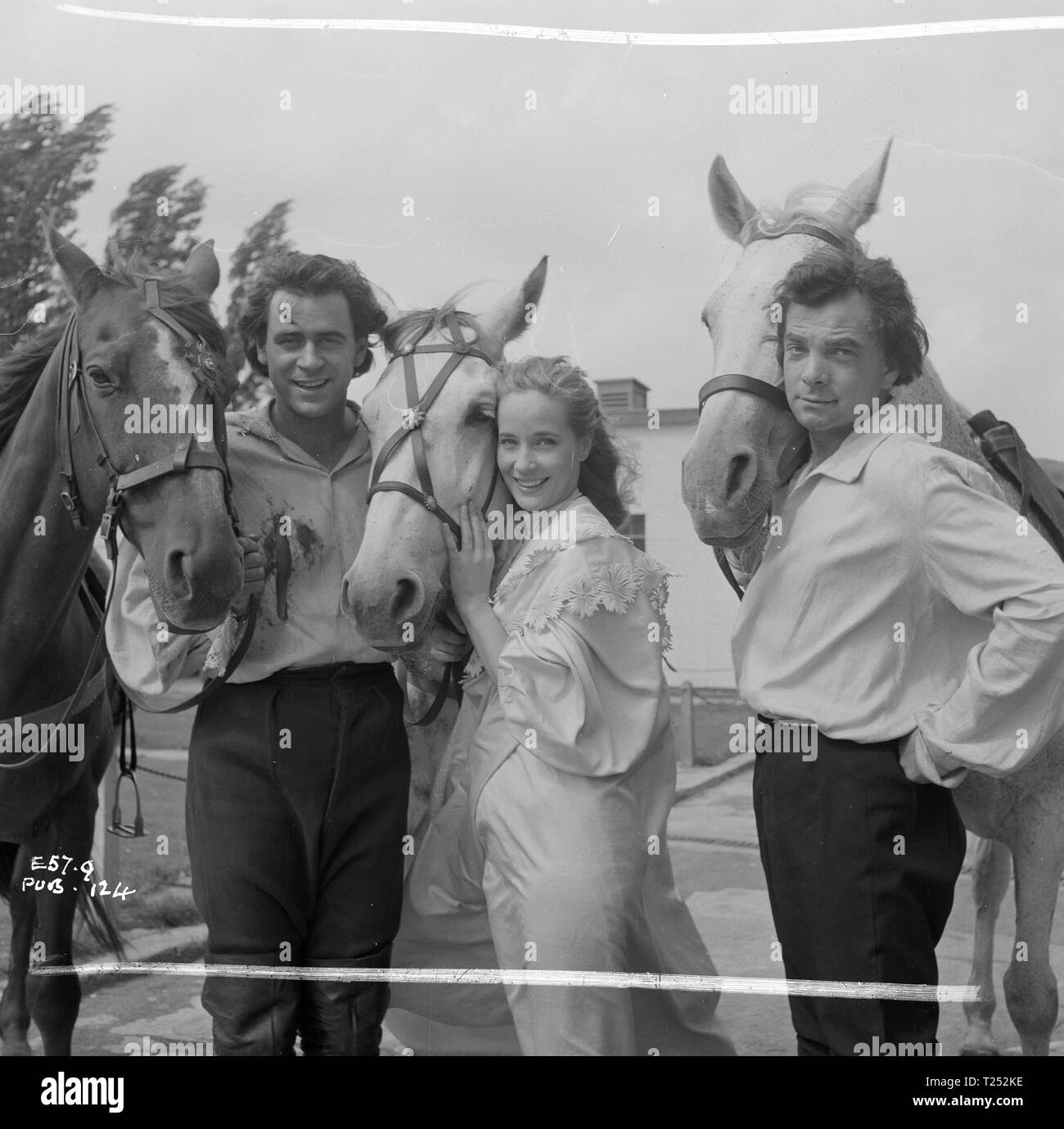 The Moonraker (1958) George Baker, Peter Arne, Sylvia Syms, Date: 1958 ...