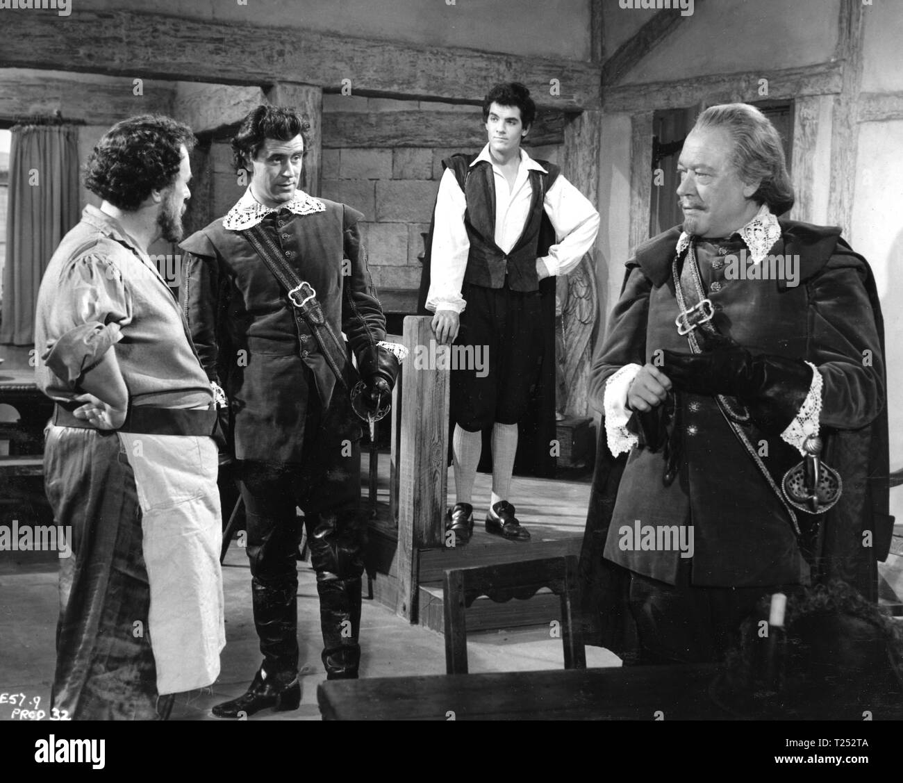 The Moonraker (1958) George Baker, Gary Raymond, Clive Morton, Date ...