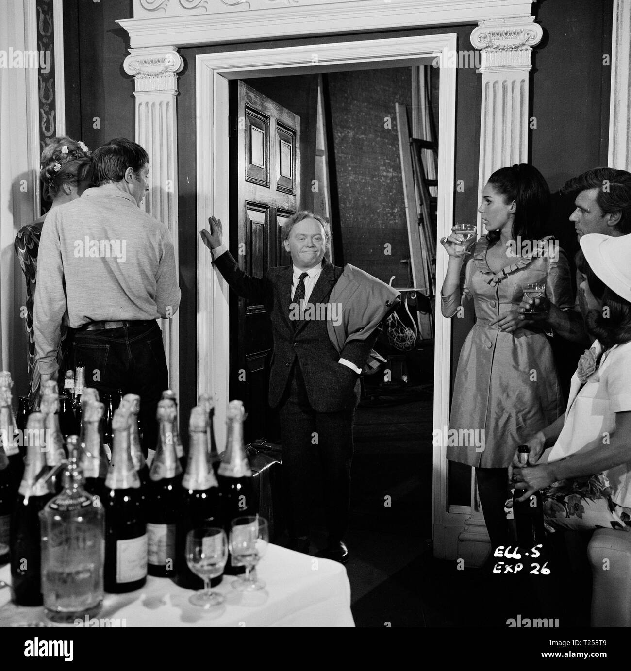 Mr ten per cent Black and White Stock Photos & Images - Alamy